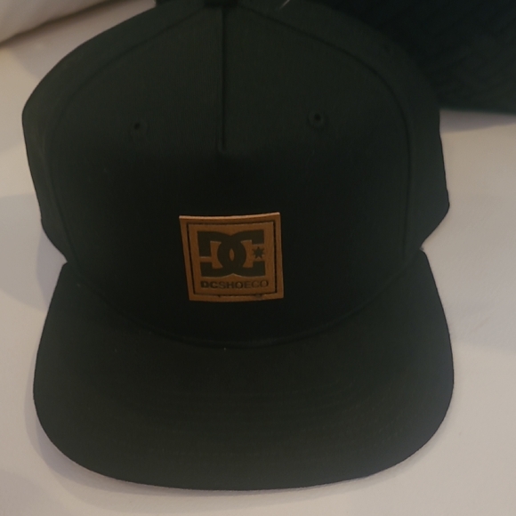 Accessories | Dc Shoes Black Cap With Gold Logo | Poshmark
